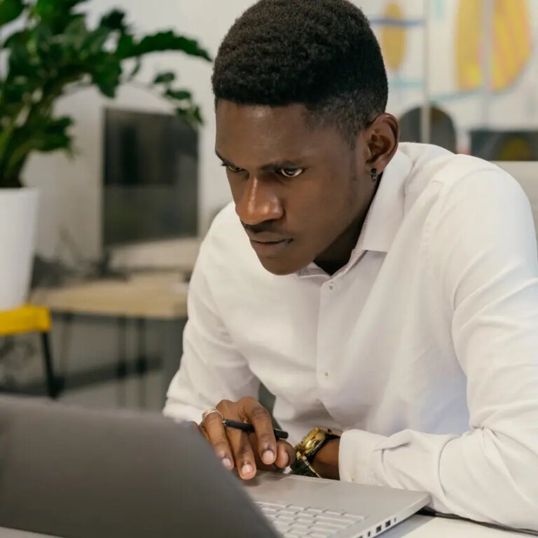 Reliable Oracle APEX Hosting - Shared, Dedicated & Cloud Solutions